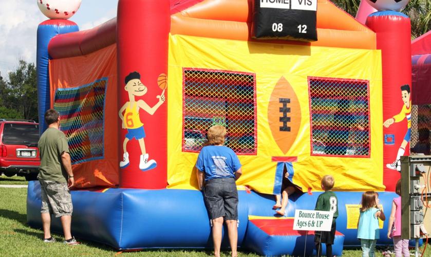 Mason G. Smoak Family Fun Day a hit | Newsarchives | yoursun.com