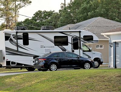 It’s an RV, but it’s also a guest house | Waterline | yoursun.com