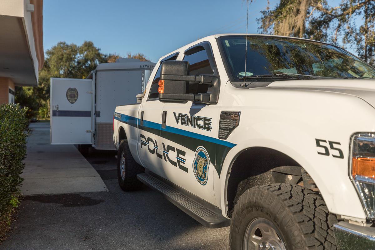 Venice Police Department helps those in need at Christmas | News ...