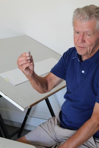 Creating art with a razor blade | | yoursun.com
