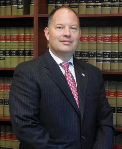 McGowan takes 20th Circuit judge seat | Local | yoursun.com