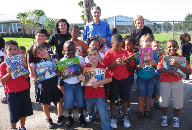 JH Wilson students excited by new books | Newsarchives | yoursun.com