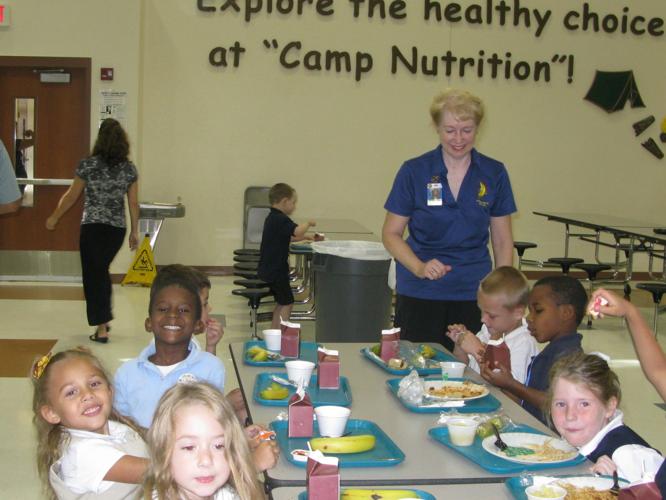 School lunch is served | News Archives | yoursun.com