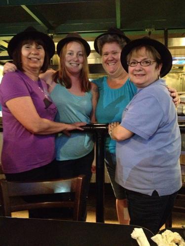 Singer’s fans cheer him on | News Archives | yoursun.com