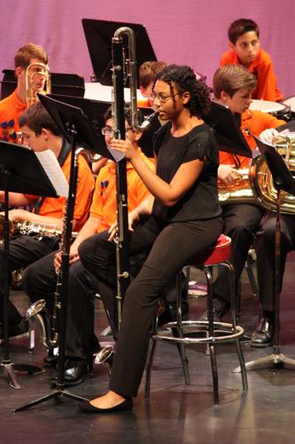 L.A. Ainger Middle band honors principal | News Archives | yoursun.com