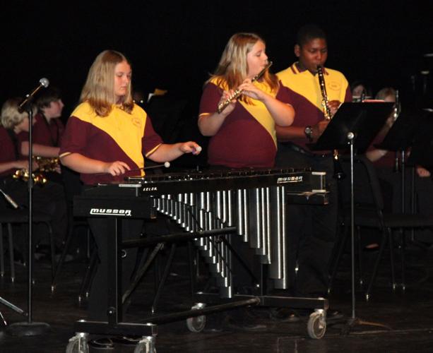 Middle school bands put on a show | News Archives | yoursun.com
