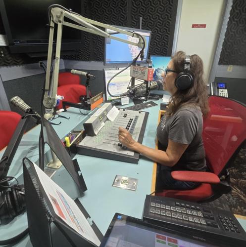 Static on the radio? AM stations fight to stay in vehicles | News ...