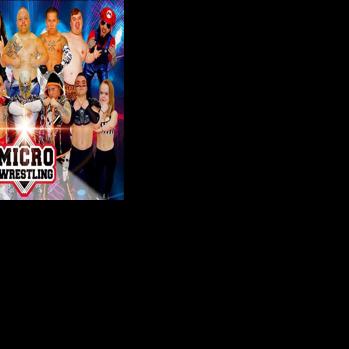 Micro Wrestling Federation: Micro wrestlers body slam, bear hug and ...