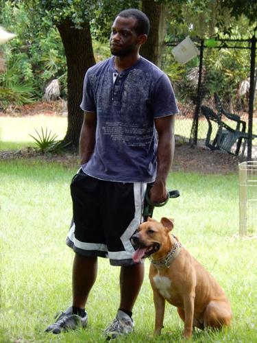 AWL graduates good dogs | News Archives | yoursun.com