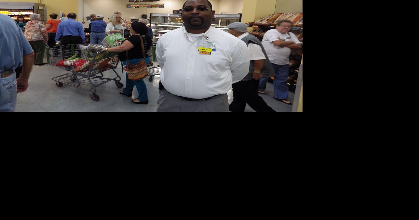 Large crowd welcomes new Walmart Neighborhood Market | News Archives ...