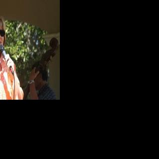 Kitt Moran lives in and around art | Go! | yoursun.com