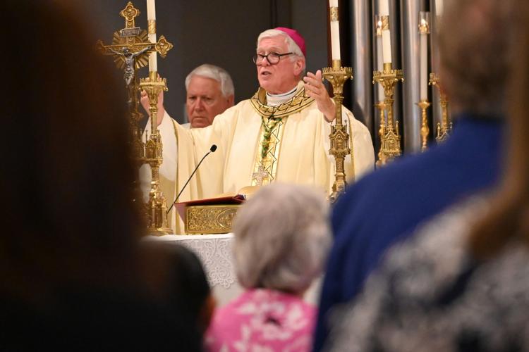 Special Epiphany Mass celebrates new pope | News | yoursun.com