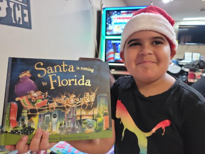 Santa visits AMVETS with gifts for kids | News | yoursun.com