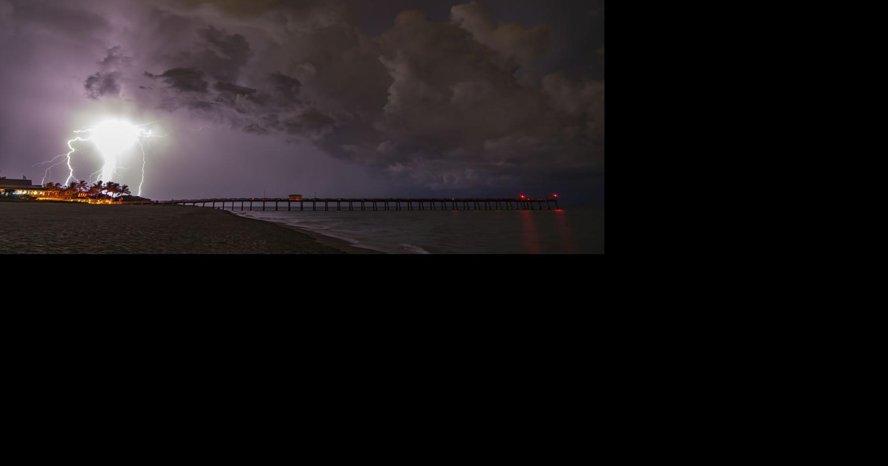 A very dangerous light show | Photo Galleries | yoursun.com