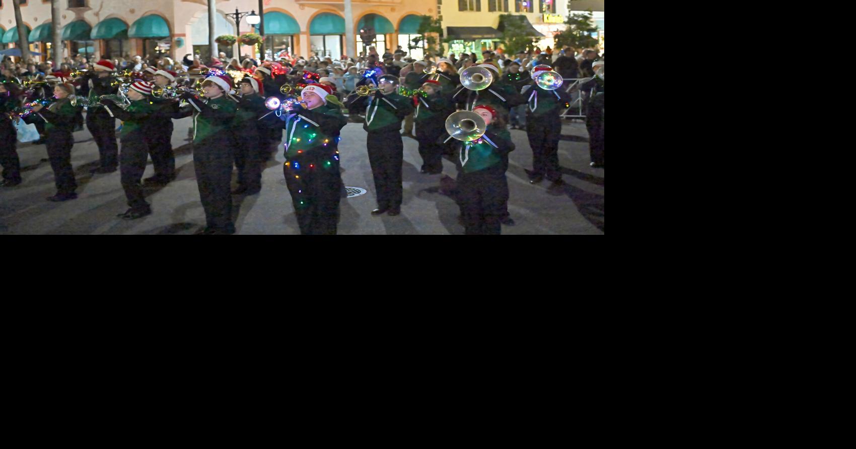 Photos from 2025 Venice Holiday Parade | News | yoursun.com