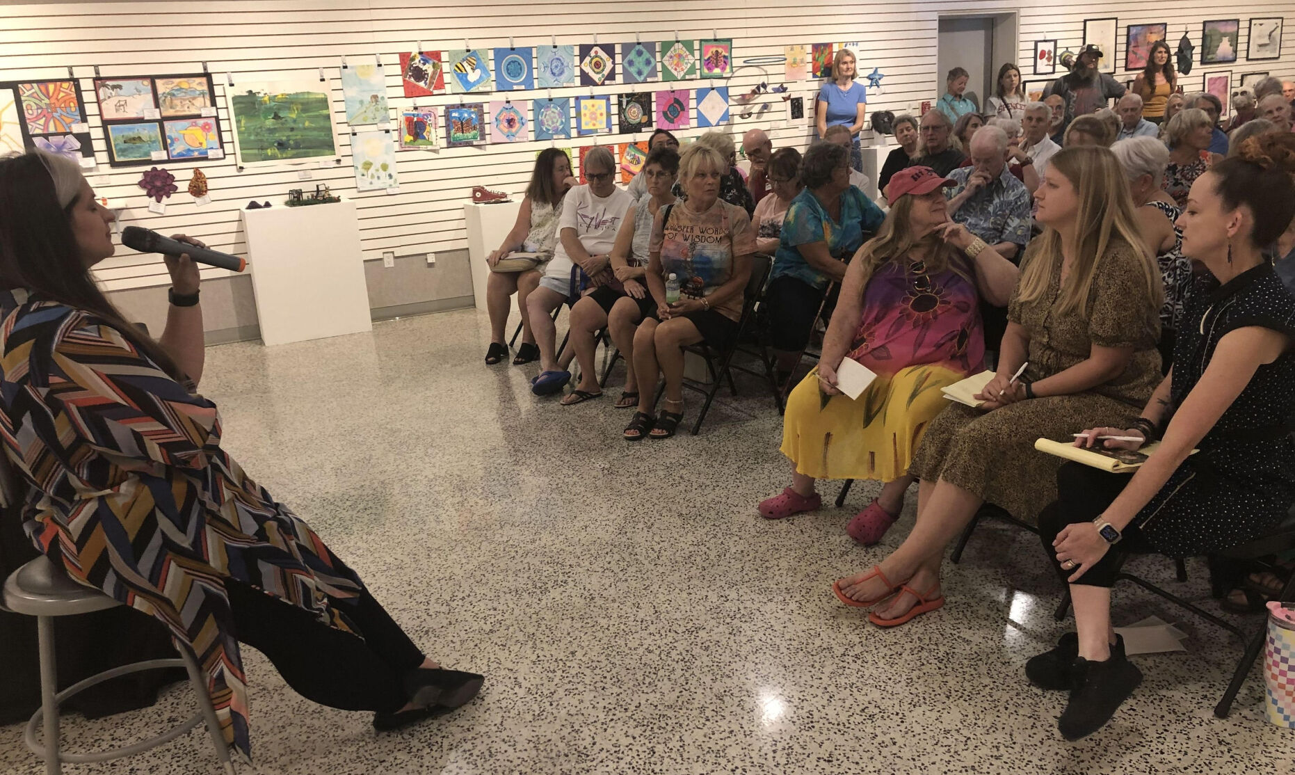 A sliver of hope for the Englewood Art Center | News | yoursun.com