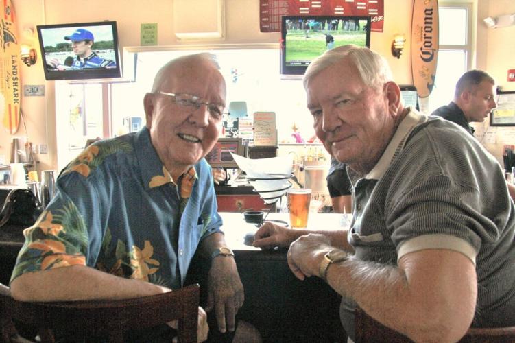 Customers celebrated during Gallery Walk | News Archives | yoursun.com