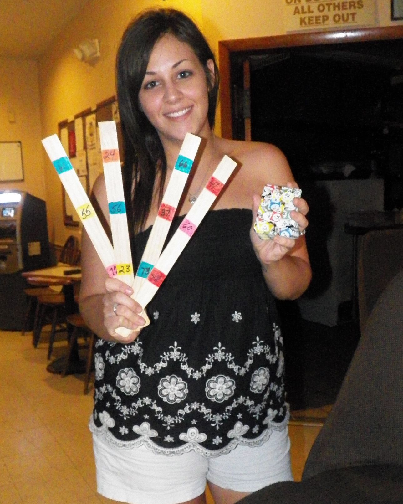 Bingo reinvented through paint sticks | News Archives | yoursun.com