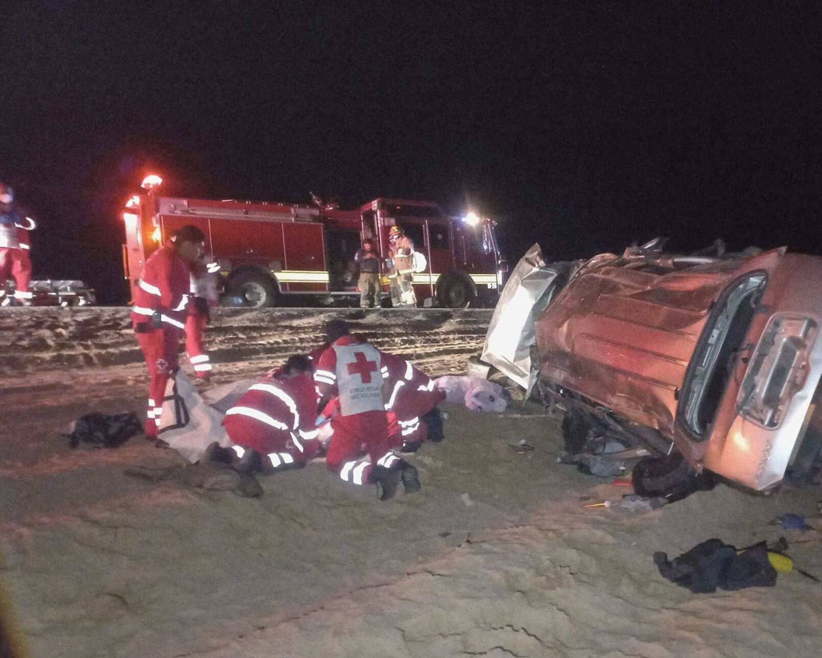 POLICIACAS 4 | Bajo El Sol | yumasun.com